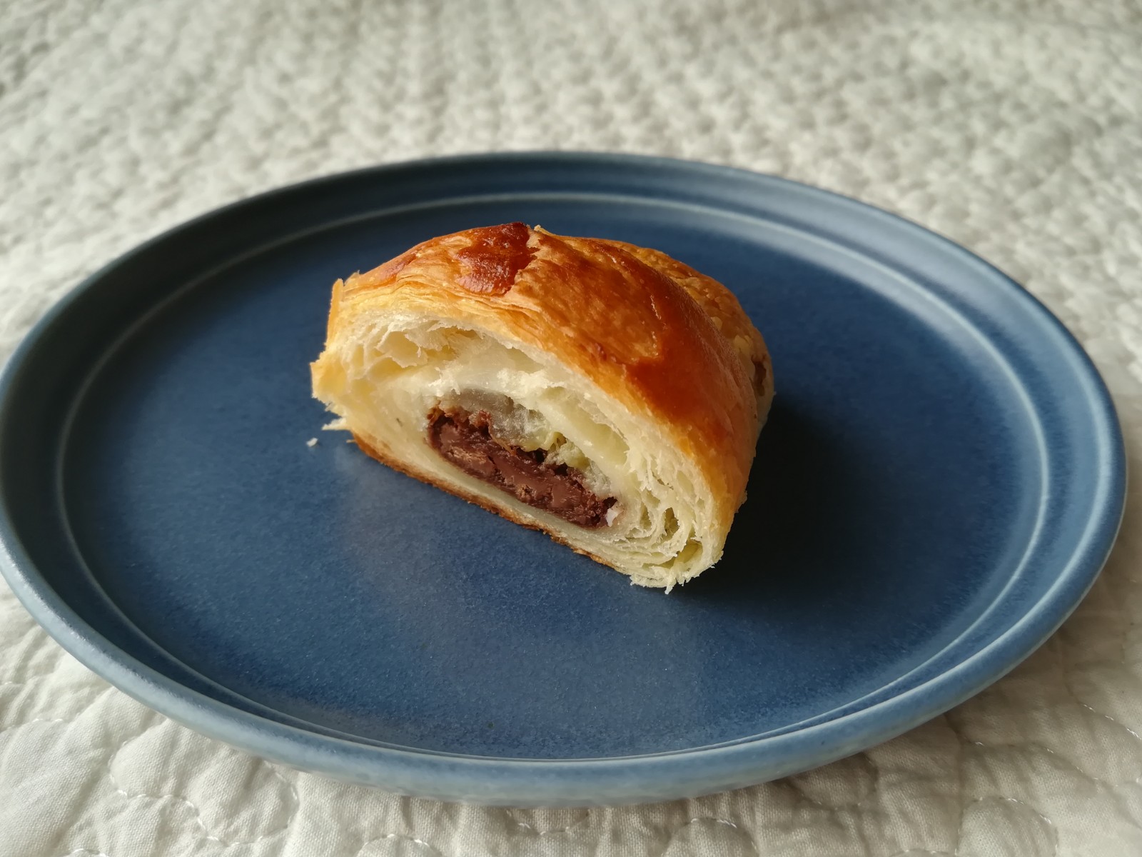 酸味と甘味のバランスが抜群。大人向けのプレミアムチョコクロ『プラム』 | へそくりインカム