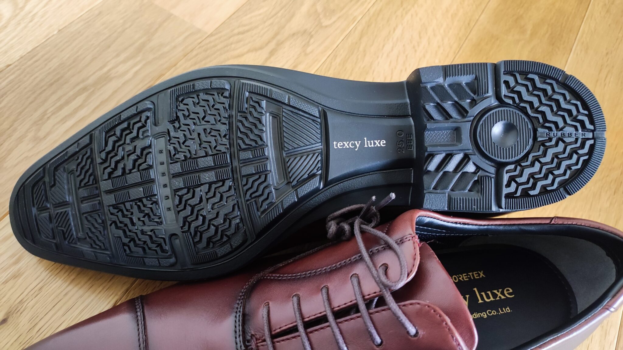 軽作業から商談まで！ローファー型ビジネスシューズ『テクシーリュクス TU-7772』のレビュー | ソレナリ